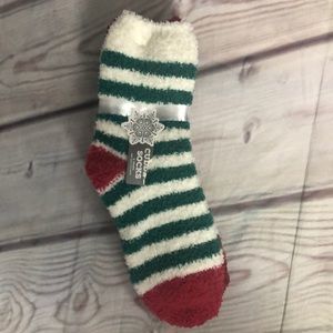 Intimates & Sleepwear | Nwt Christmas Cuddle Soft Socks 2 Pack Sz Os ...